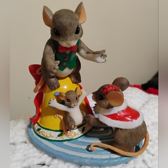 Charmin tails | Holiday | Charming Tails Holiday Collection Mouse ...